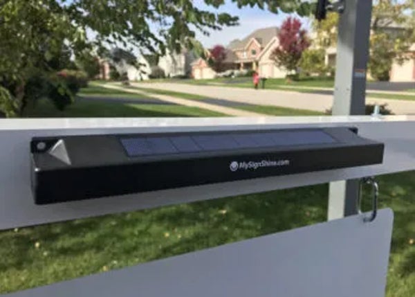 bhhs. 12" Solar Powered Sign Light